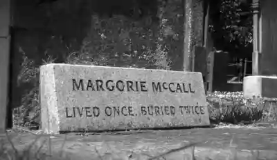 Margorie McCall: وہ عورت جو دفن ہونے کے بعد قبر سے زندہ لوٹ آئی ...
